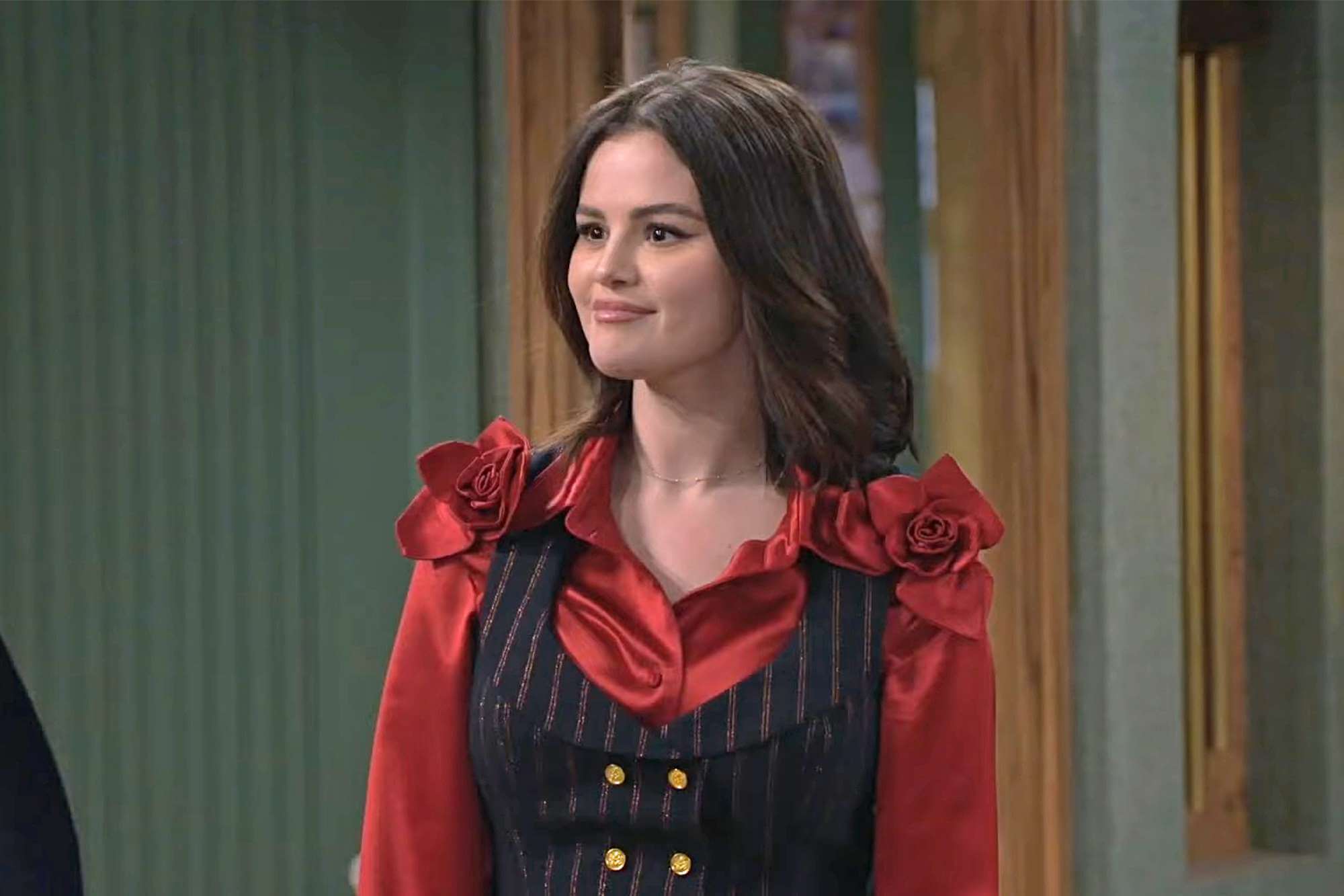 Selena Gomez's Triumphant Return as Alex Russo in 'Wizards Beyond ...
